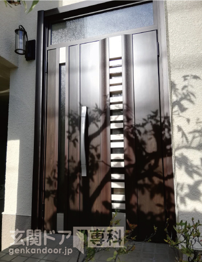 玄関ドア施工例 神奈川県 大和市 LIXILリシェント3 K4断熱仕様 G82型 親子 電池錠 クリエダーク色 | YKKAP玄関ドア交換・リフォーム専門店 玄関ドア専科