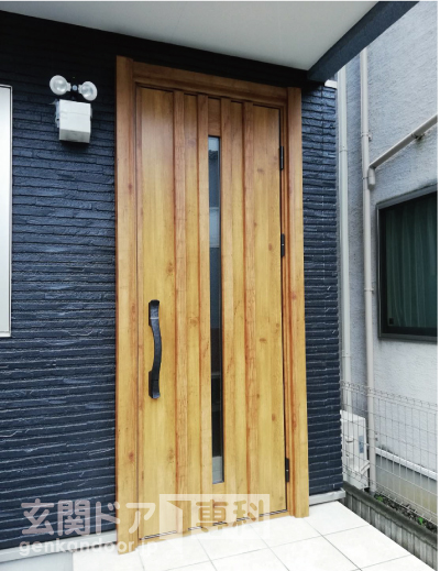 玄関ドア施工例 神奈川県 川崎市 YKKAPドアリモ D4仕様 N07型 片開き 電池錠 マキアートパイン色 | YKKAP玄関ドア交換・リフォーム専門店 玄関ドア専科