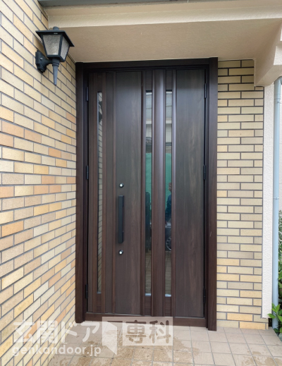 神奈川県 相模原市 LIXILリシェント K4仕様 G15型 親子 クリエダーク色 | YKKAP玄関ドア交換・リフォーム専門店 玄関ドア専科