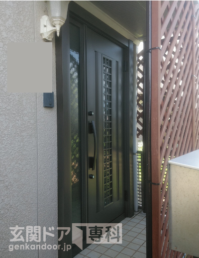 玄関ドア施工例 茨城県 鉾田市 LIXILリシェント C20N 片袖FIX オータムブラウン色 | YKKAP玄関ドア交換・リフォーム専門店 玄関ドア専科